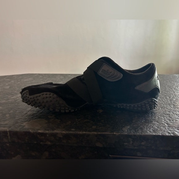 Puma | Shoes | Puma Mens Black Athletic Shoes With Strap | Poshmark